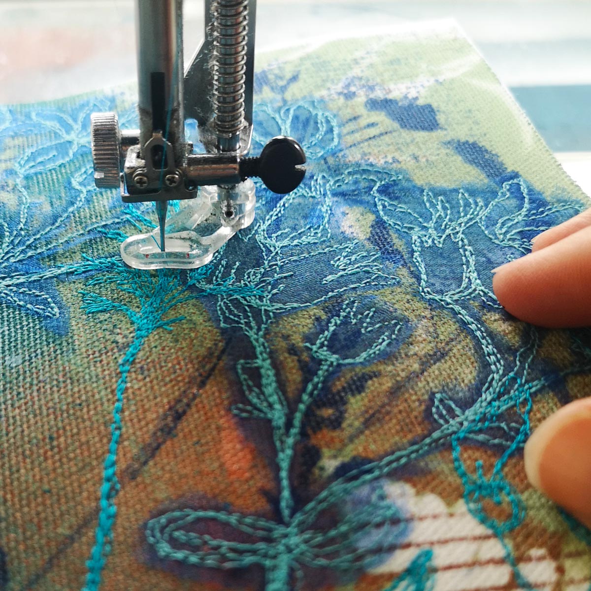 Workshops and online courses with Textile Artist Ellie Hipkin